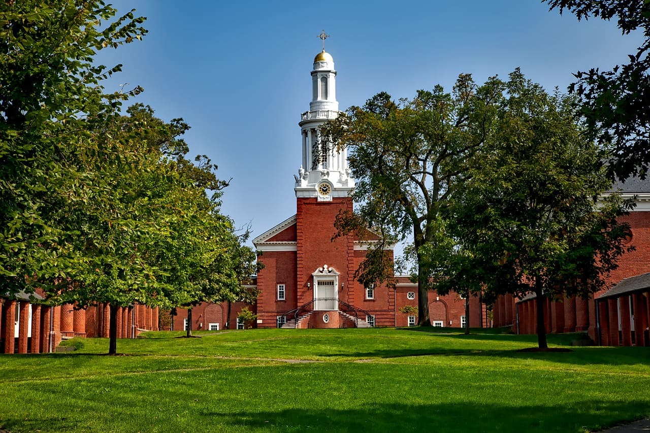 10 Of The Oldest Universities In The US - unischolars blog